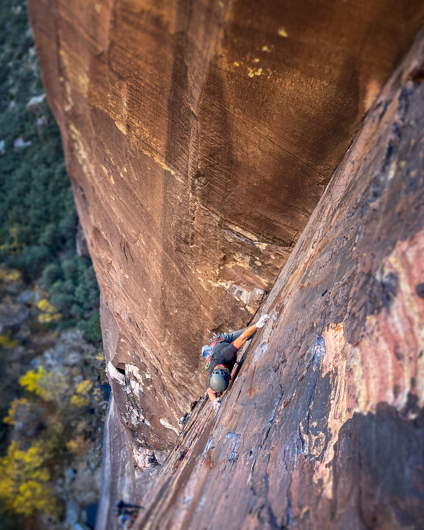 Sick! – Edge Dressing via Chasing Shadows (5.10b/c, 4p, 350 ...